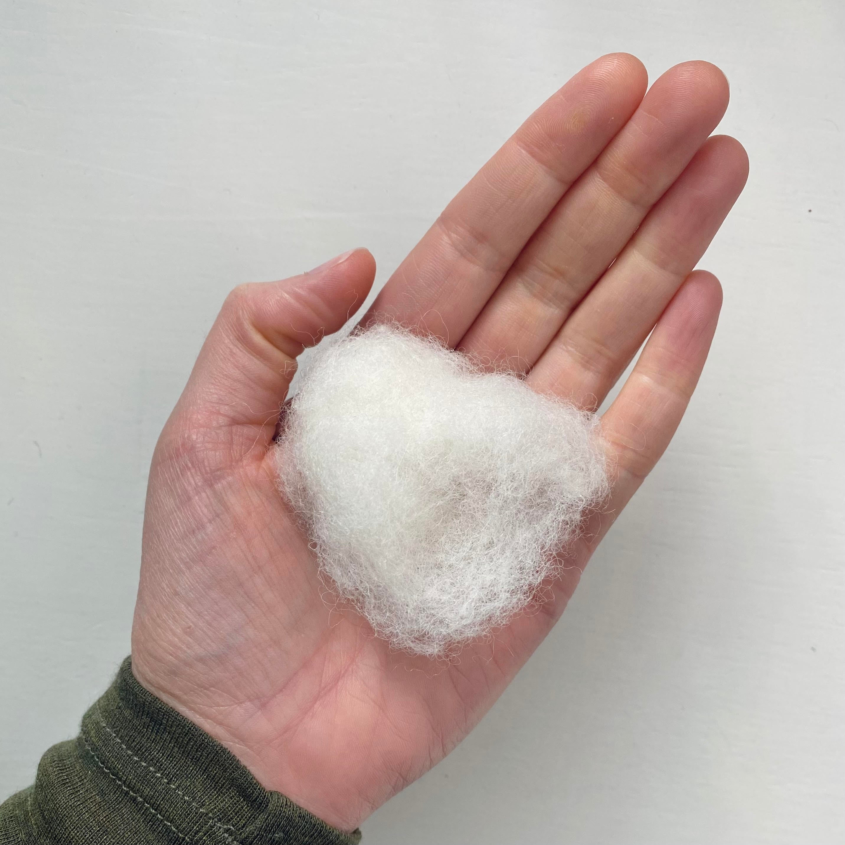Stuffing (pure wool) - 50g – 1000 Hearts